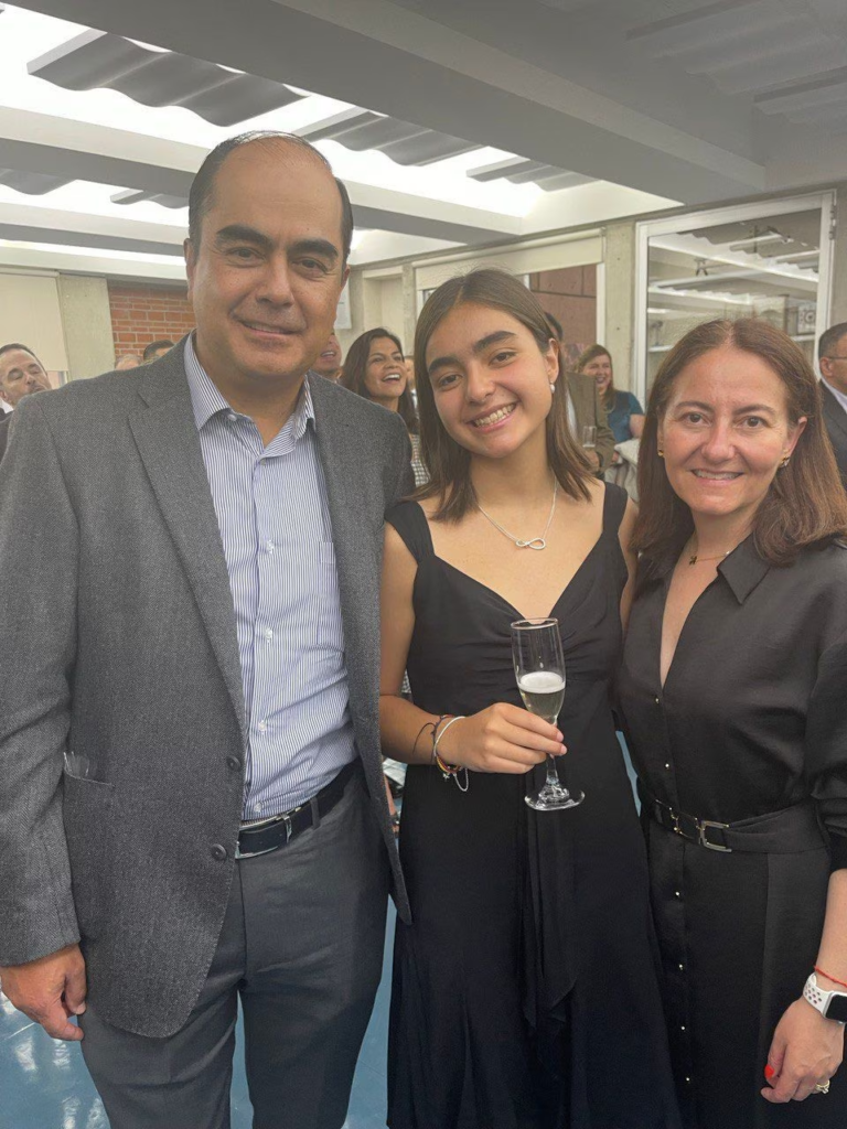 La sobrina del exministro José Manuel Restrepo, Ana María Serrano fue ...